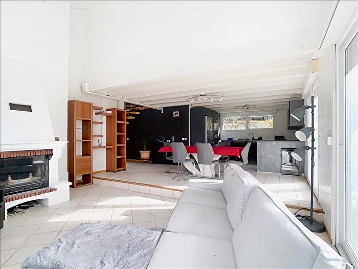 Maison à louer - Beaumont - 4 pièces - 3 chambres