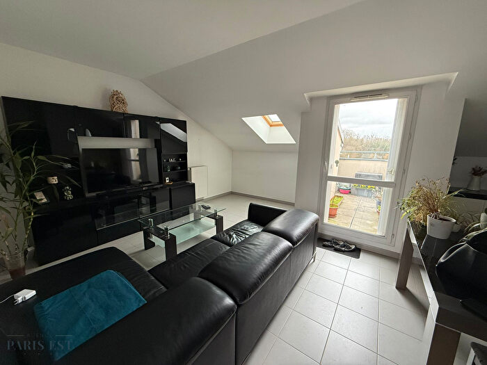 Appartement à vendre - Villepinte, Les Mousseaux - 3 pièces - 2 chambres