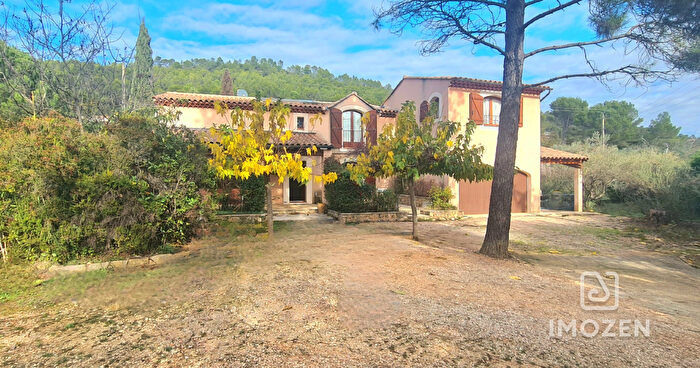 Maison à vendre - Le Val - 7 pièces - 3 chambres