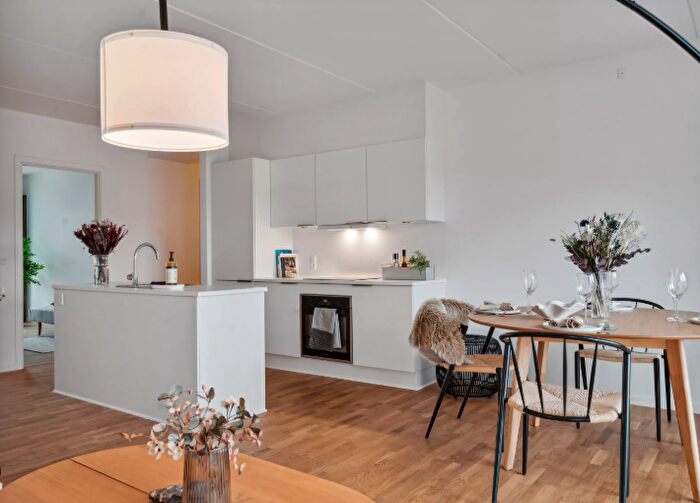 Appartement à vendre - Aubervilliers - 4 pièces - 3 chambres