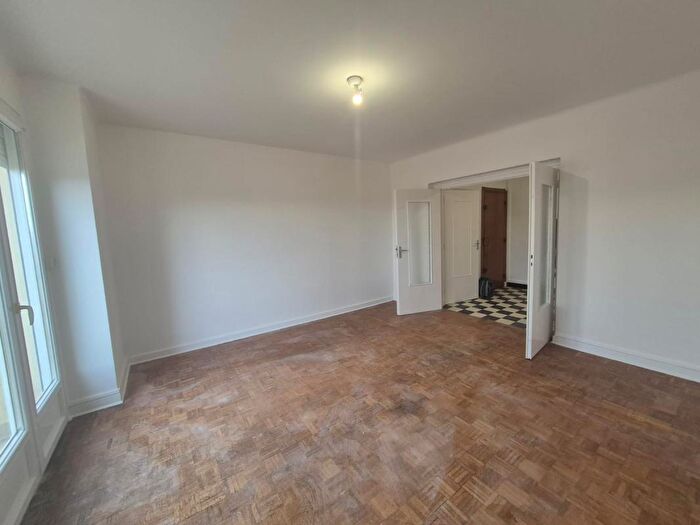 Appartement à louer - Saint-Étienne, Tardy, Colline des Pères, Bizillon - 3 pièces - 2 chambres