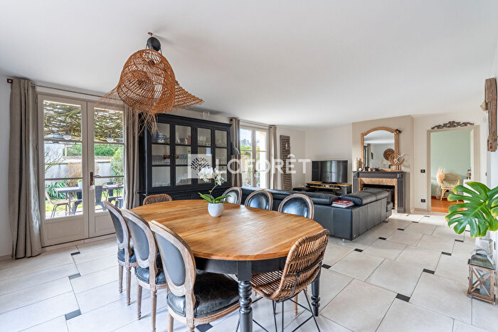 Maison à vendre - Maule - 9 pièces - 5 chambres