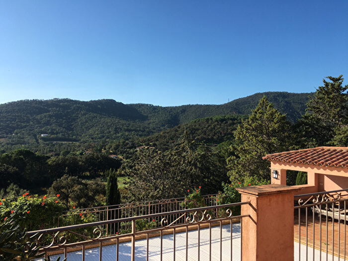 Maison à vendre - Le Plan-de-la-Tour - 4 pièces - 3 chambres