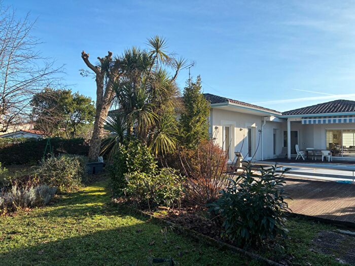 Maison à vendre - Gujan-Mestras, Gujan - 7 pièces - 5 chambres