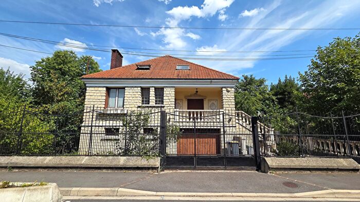 Maison 6 pièces à vendre à Montfermeil, Franceville