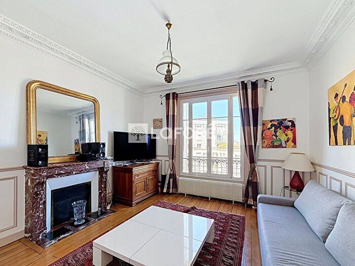 Appartement 3 pièces à louer - Hôtel de Ville, Courbevoie