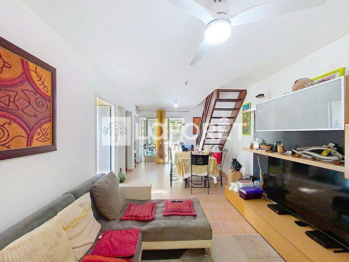 Appartement à vendre - Baie-Mahault - 3 pièces - 2 chambres