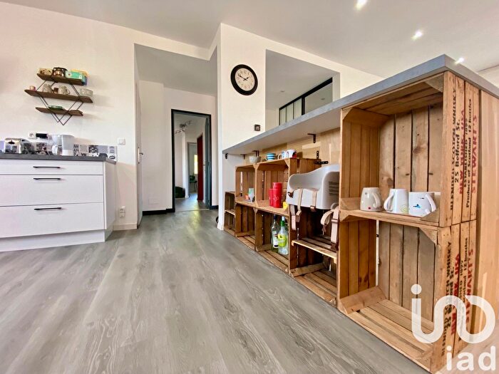 Maison à vendre - Villemoustaussou - 6 pièces - 5 chambres