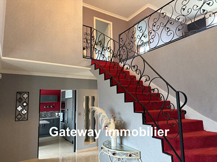 Maison à vendre - Pont-du-Château - 8 pièces - 4 chambres