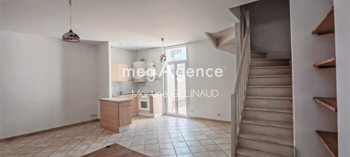 Saintes, Centre-ville : Maison 4 pièces à vendre