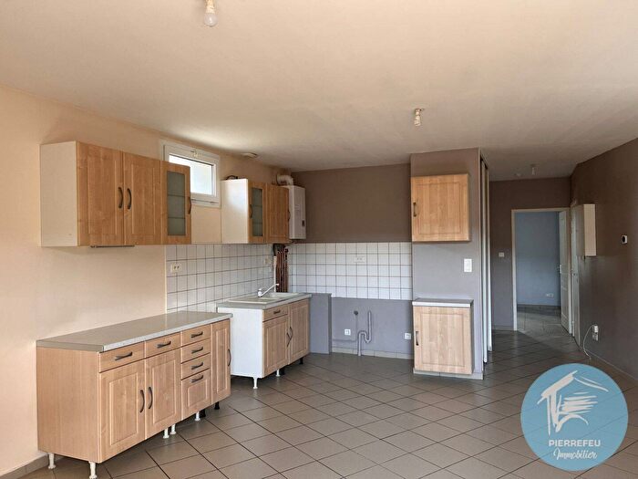 Nord Ouest, Tarare : Appartement 2 pièces à louer