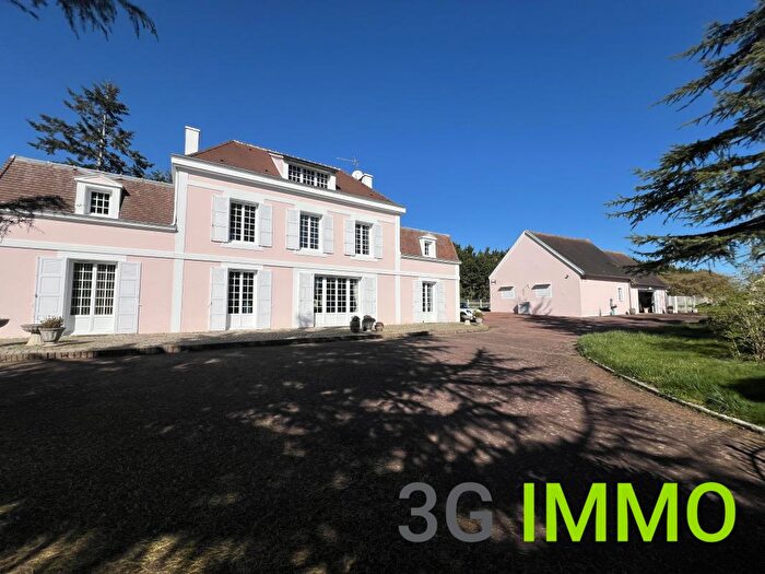 Maison 9 pièces à Châteauneuf-en-Thymerais, à vendre