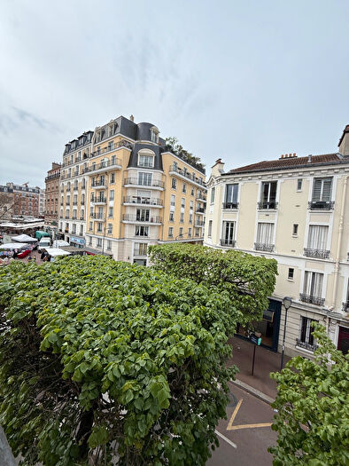 Appartement à louer - Issy-les-Moulineaux, Centre-ville, Corentin Celton, Les Varennes - 3 pièces - 2 chambres