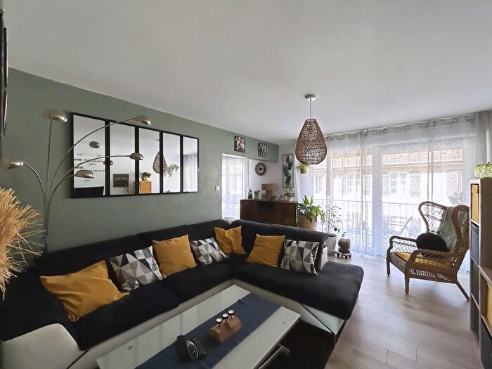 Appartement à vendre - Montbéliard, Faubourg, Mont-Chevis, Chiffogne, Citadelle - 5 pièces - 3 chambres