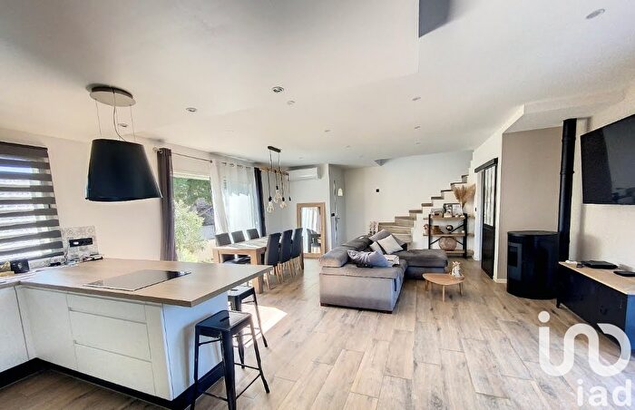 Maisons à vendre et appartements à louer - 1
