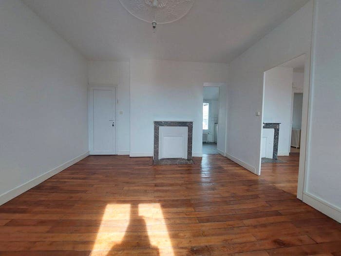 Centre-Halles Carnot, Limoges : Appartement 2 pièces à louer