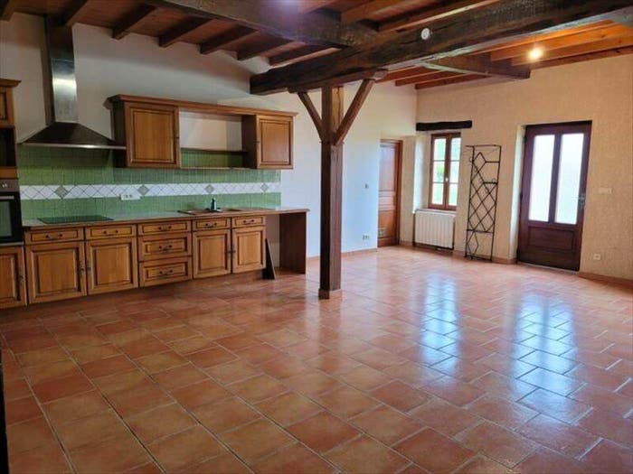Maison 4 pièces à Bédéchan, à louer