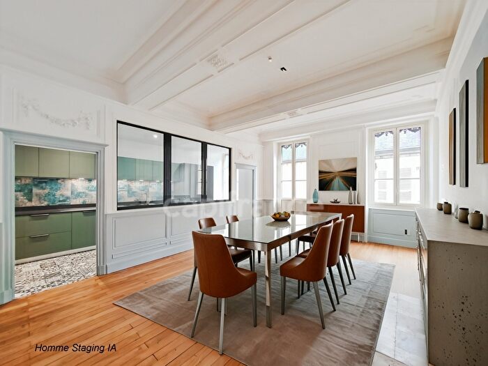 Appartement à vendre - Chalon-sur-Saône, Centre-ville - 4 pièces - 2 chambres