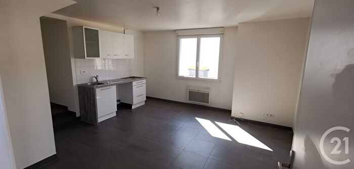 Fosses : Appartement 2 pièces à louer