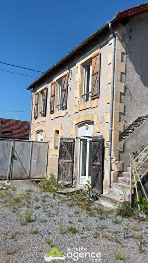 Maison à vendre - Sancoins - 4 pièces - 3 chambres