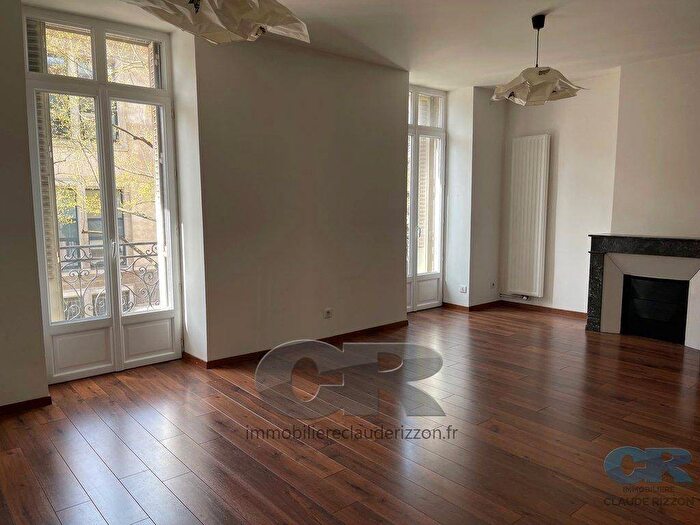 Appartement à louer - Saint Fiacre-Trois Maisons, Nancy - 4 pièces - 2 chambres