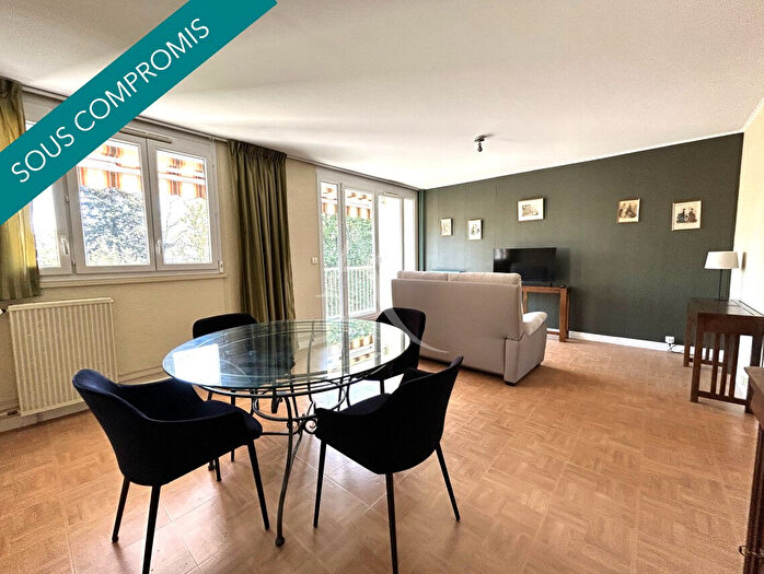 Appartement à vendre - Mâcon, Mâcon Nord - 3 pièces - 2 chambres