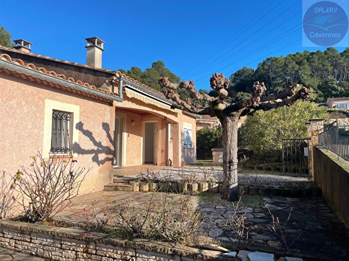 Maison à vendre - Boisset-et-Gaujac - 5 pièces - 3 chambres
