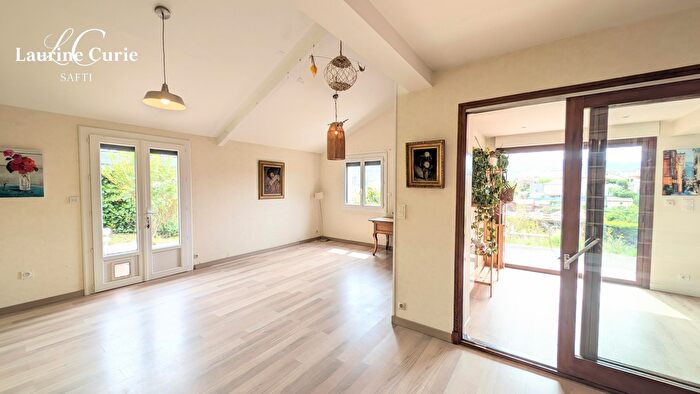 Millau, Viastels, Louga, Malhourtet, Aumières : Maison 6 pièces à vendre