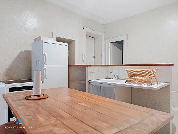 Appartement 3 pièces à Clermont-Ferrand, Delille, Cathédrale, La Gare, à louer
