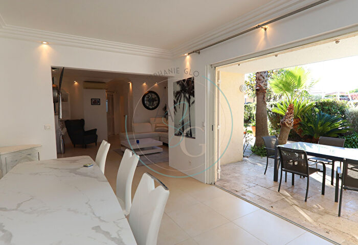 Appartement à vendre - Cogolin, Port Cogolin - 4 pièces - 3 chambres