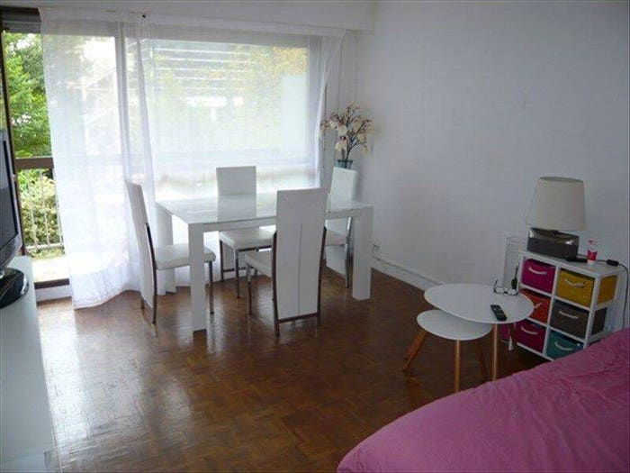 Appartement 1 pièce à Rueil sur Seine-Plaine-Gare, Rueil-Malmaison, à louer