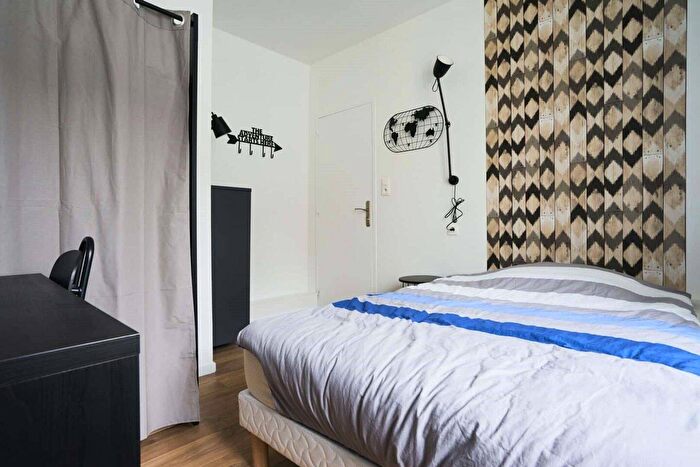 Appartement à louer - Clairmarais-Charles Arnould, Reims - 1 pièce