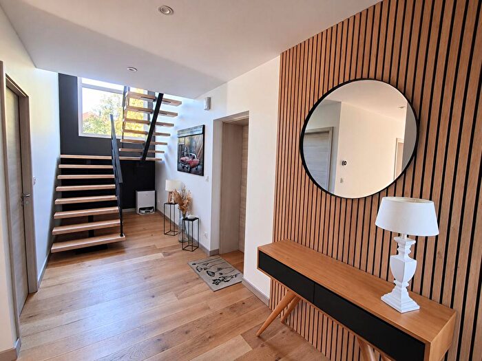 Vesoul, Jean-Jaurès : Maison 8 pièces à vendre