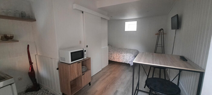 Appartement 1 pièce à louer à Saint-Denis-d'Orques