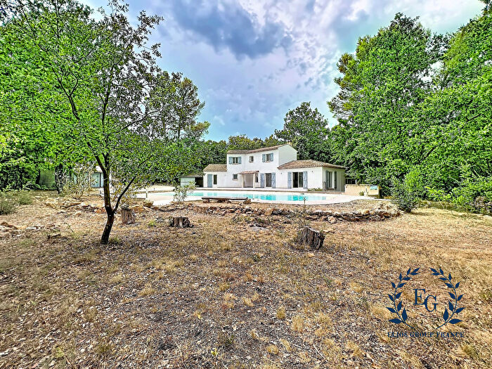 Besse-sur-Issole - Maison 6 pièces à vendre