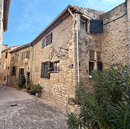 Maison 5 pièces à Barjac, à vendre