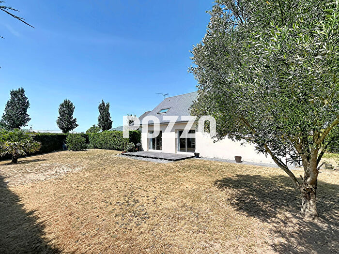 Contrières : Maison 6 pièces à vendre
