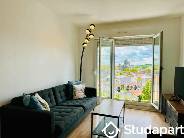 Appartement 5 pièces à louer à Maison Blanche-Wilson, Reims
