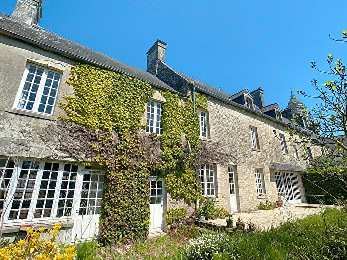 Maison 8 pièces à Sainte-Marie-du-Mont, à vendre