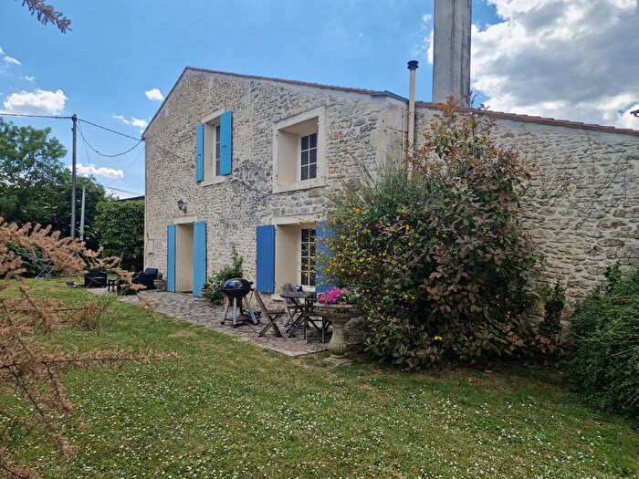 Les Nouillers : Maison 7 pièces à vendre