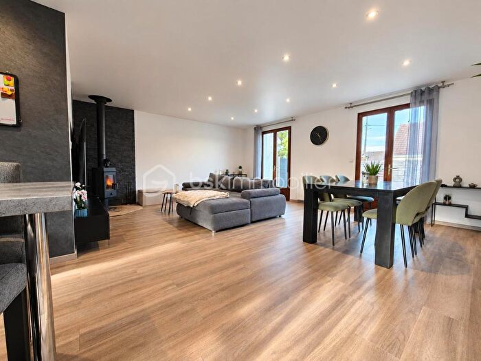 Maison 3 pièces à Traînou, à vendre