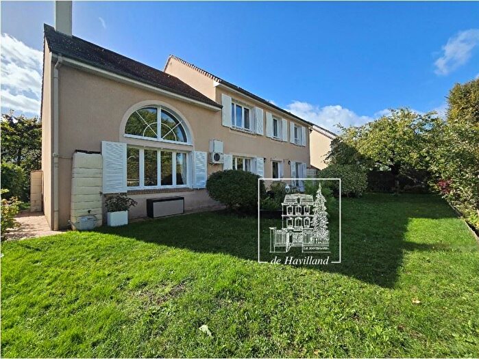 Maison à louer - Croissy-sur-Seine - 8 pièces - 4 chambres