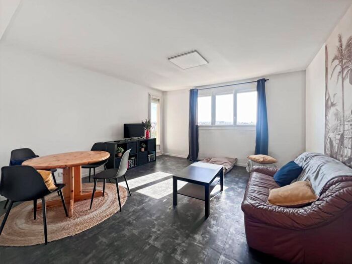 Clairmarais-Charles Arnould, Reims : Appartement 2 pièces à louer