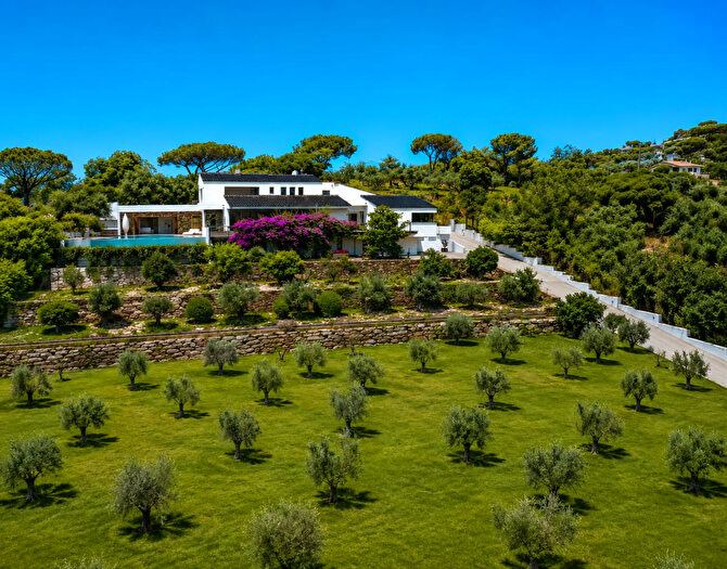 Maison 6 pièces à vendre - Pierrefeu-du-Var