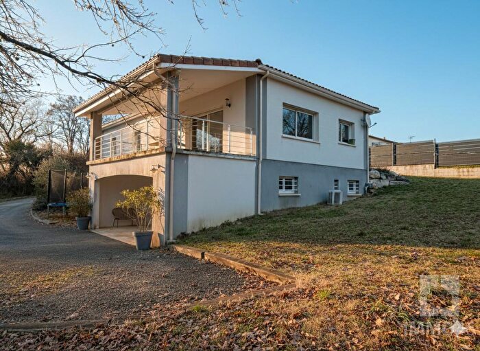 Saint-Pierre-Lafeuille : Maison 5 pièces à vendre