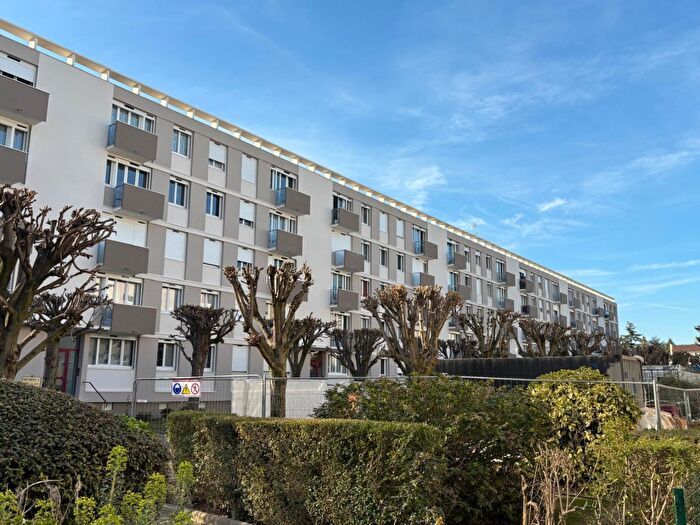 Appartement à vendre - Eaubonne - 4 pièces - 3 chambres