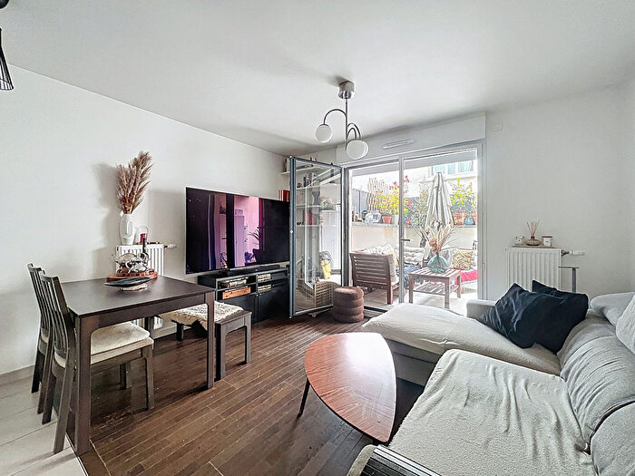 Appartement 2 pièces à Suresnes, Liberté, à vendre
