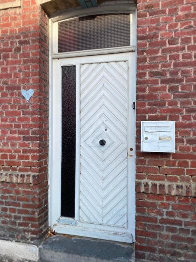 Maison à vendre - Raismes, Centre-ville, Gare - 5 pièces - 3 chambres