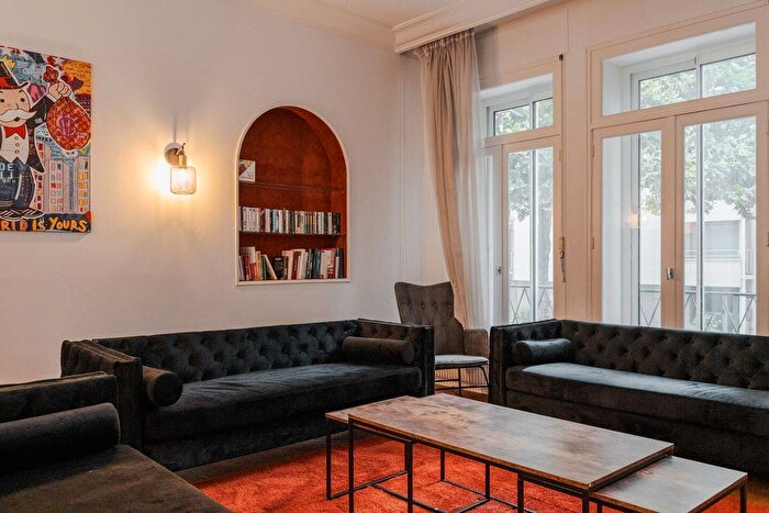 Appartement à louer - Procé, Nantes - 17 pièces - 15 chambres