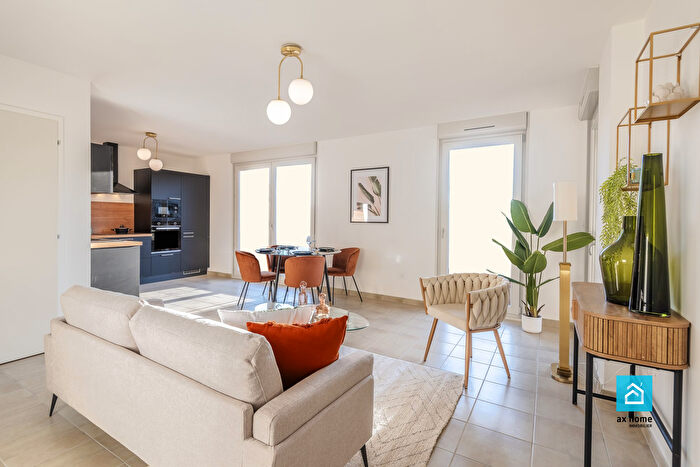 Maisons à vendre et appartements à louer - 1